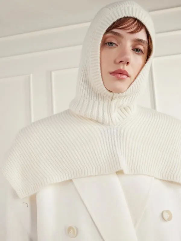 Arch4 August Ribbed Cashmere Snood