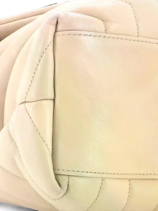 Saint Laurent Loulou Matelassé Chevron Leather Medium Shoulder Bag - Neutrals