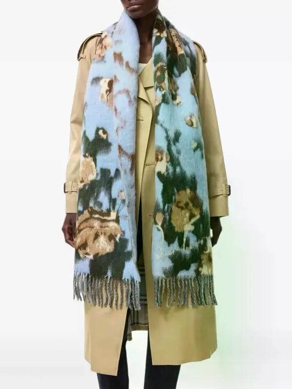 Burberry Patterned Scarve