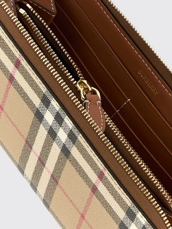 Burberry Wallet Colour