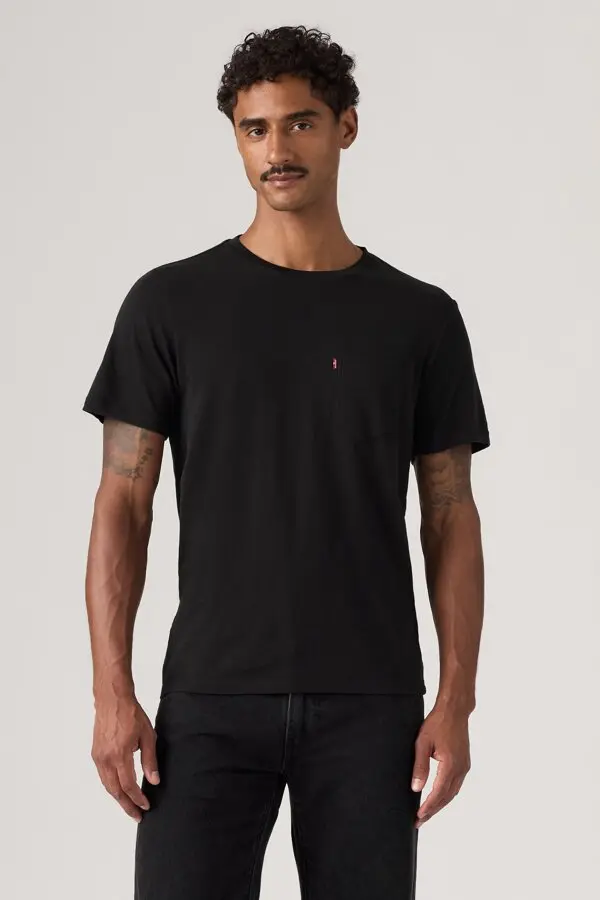 LEVI'S Classic Pocket Tee