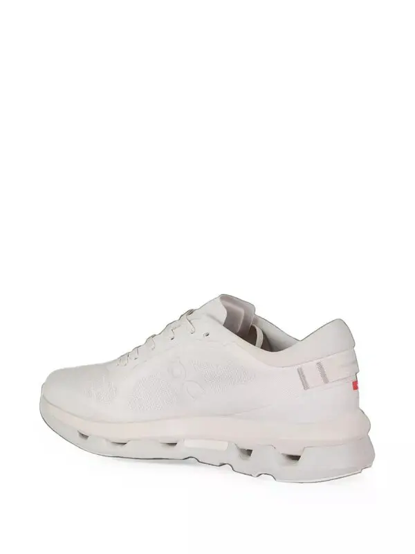 On Cloudnova Form 2 Logo Sneakers