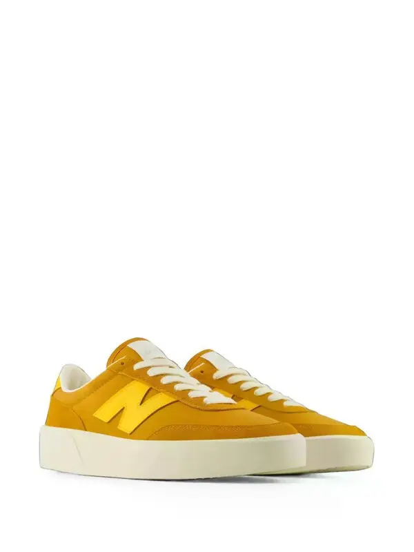 NEW BALANCE 750 Shoes