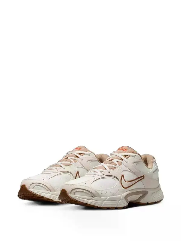 Nike V5 Rnr Sneakers