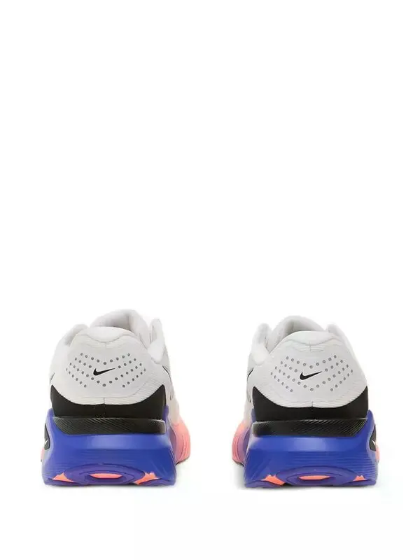 Nike Structure 26 Sneakers