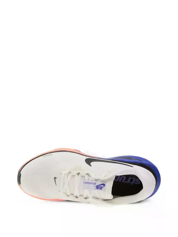 Nike Structure 26 Sneakers