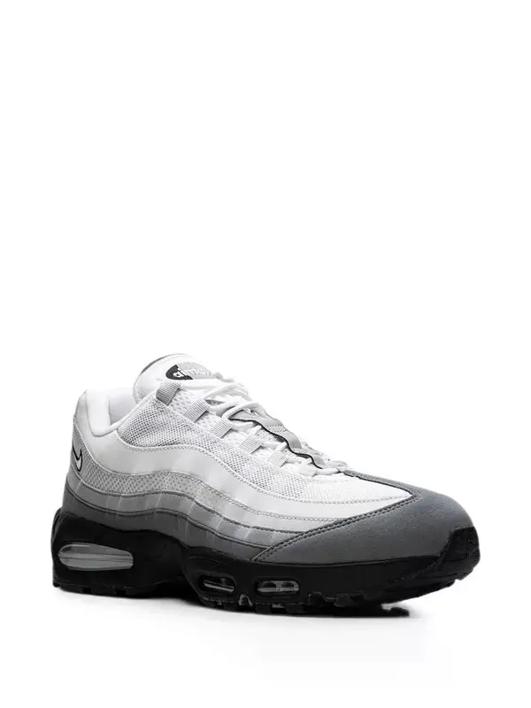 Nike Air Max 95 Round-toe Low-top Sneakers