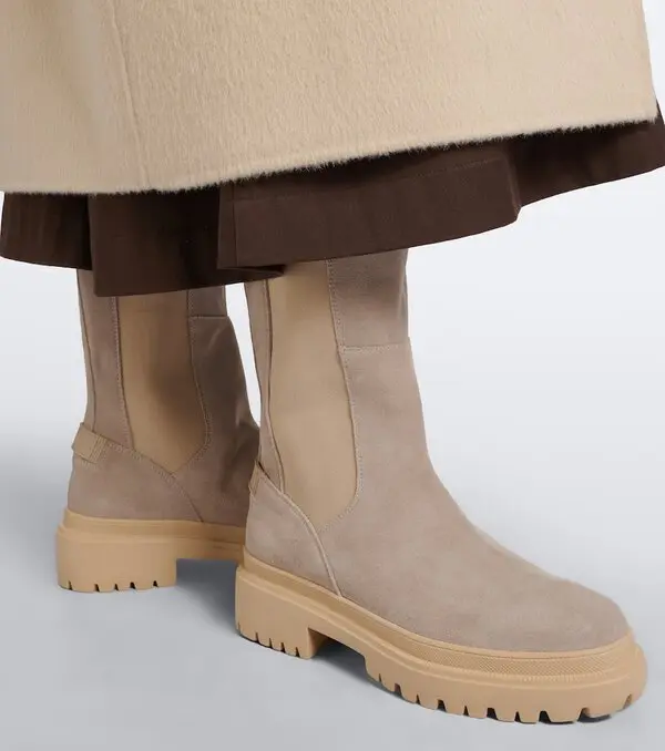 Bogner Chesa Alpina Suede Chelsea Boots