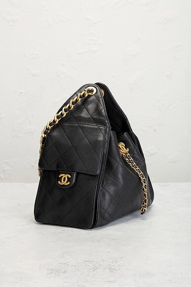 Chanel Caviar Small 25 Hobo Bag