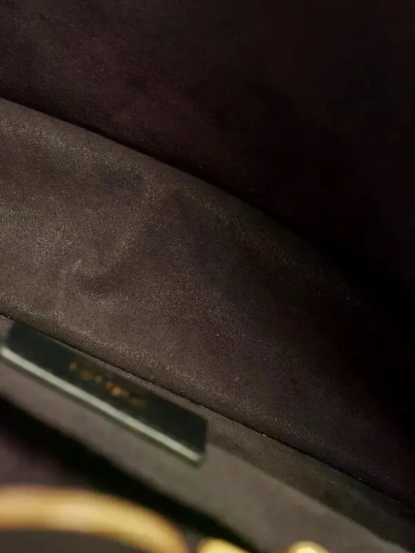 Fendi Medium Kan I Scalloped Shoulder Bag