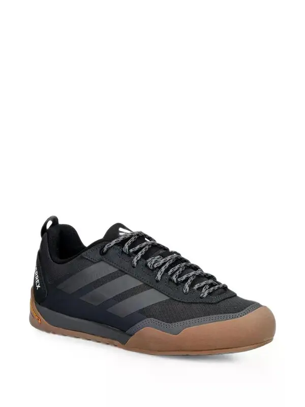 Adidas Skychaser Solo 3 Sneakers