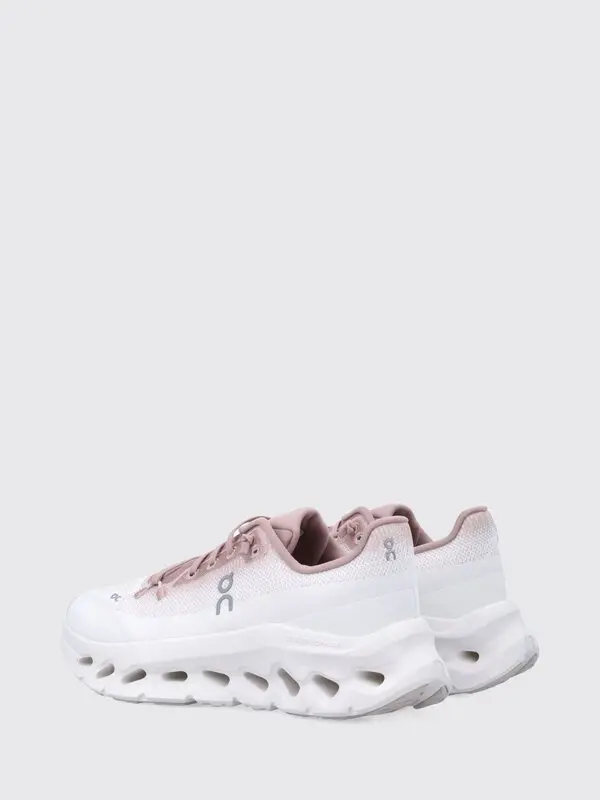 On Trainers Colour