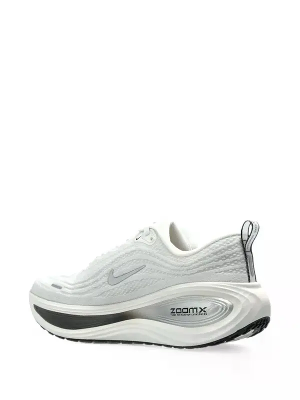 Nike Vomero Plus Sneakers - White