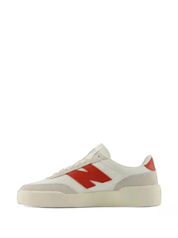 NEW BALANCE 750 Lace Up Sneakers