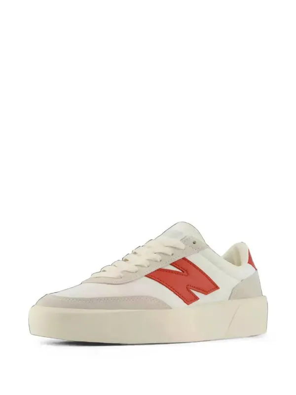 NEW BALANCE 750 Lace Up Sneakers