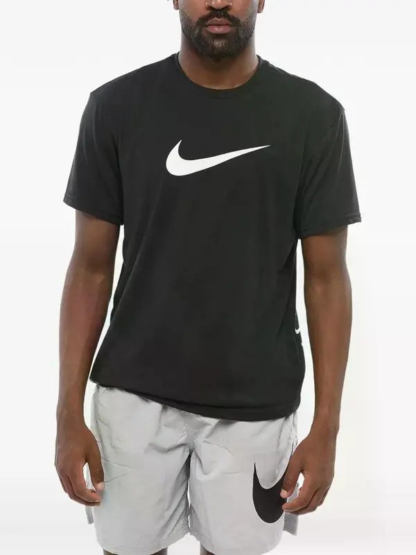Nike Swoosh Logo-print T-shirt
