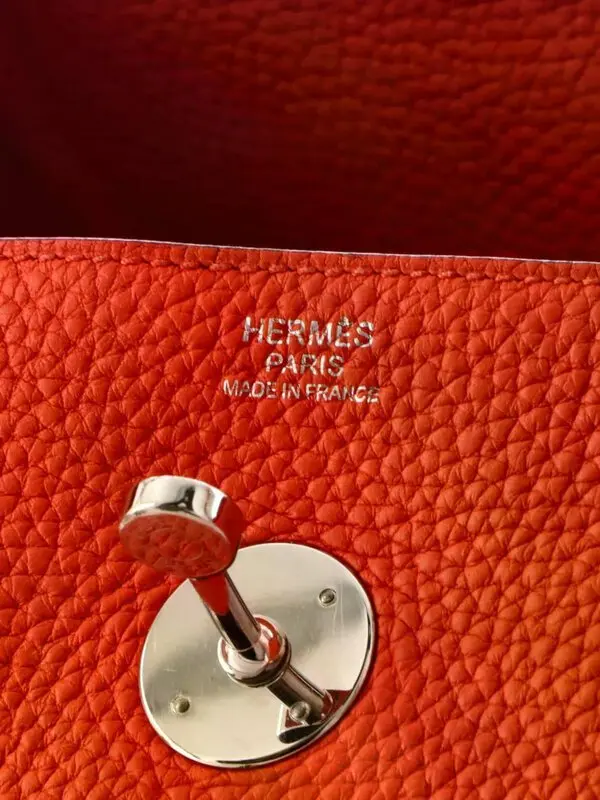 Hermès Lindy Bag Clemence 30 Shoulder Bag