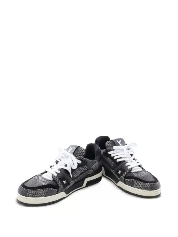 LOUIS VUITTON Trainer Sneakers - Grey