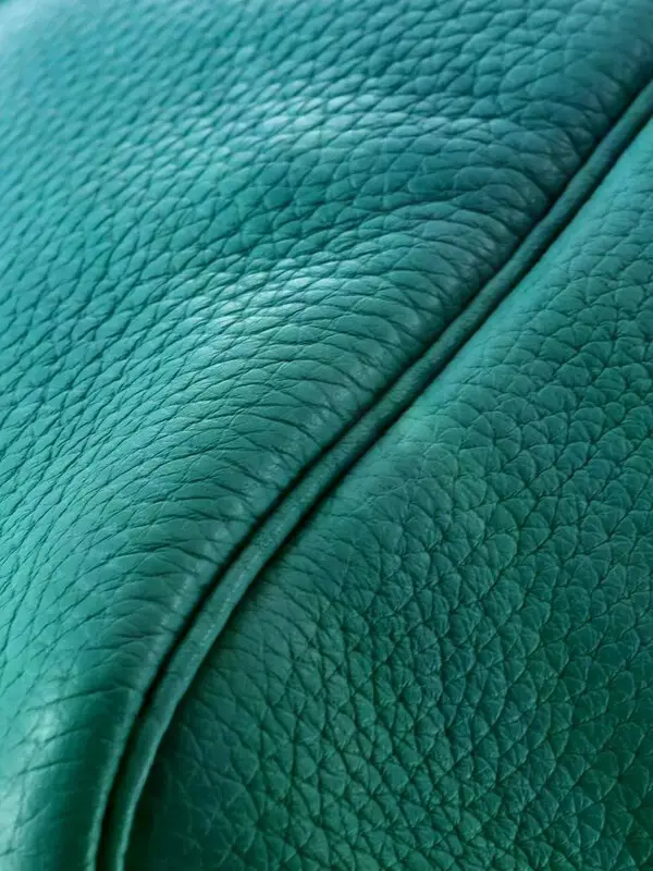 Hermès Lindy Bag Clemence 30 Shoulder Bag