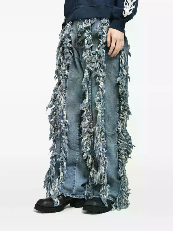 THUG CLUB Oil-wash Frayed Jeans