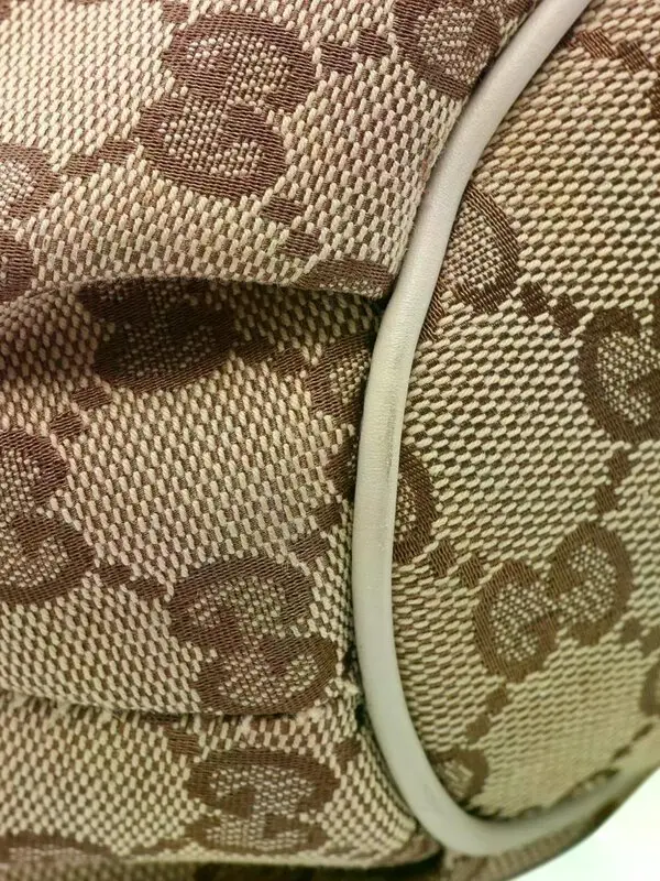 Gucci 2000-2015 Gg Canvas Crossbody Bag