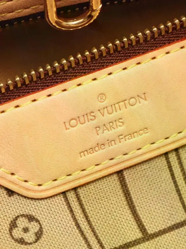 LOUIS VUITTON 2007 Monogram Neverfull Mm Tote Bag