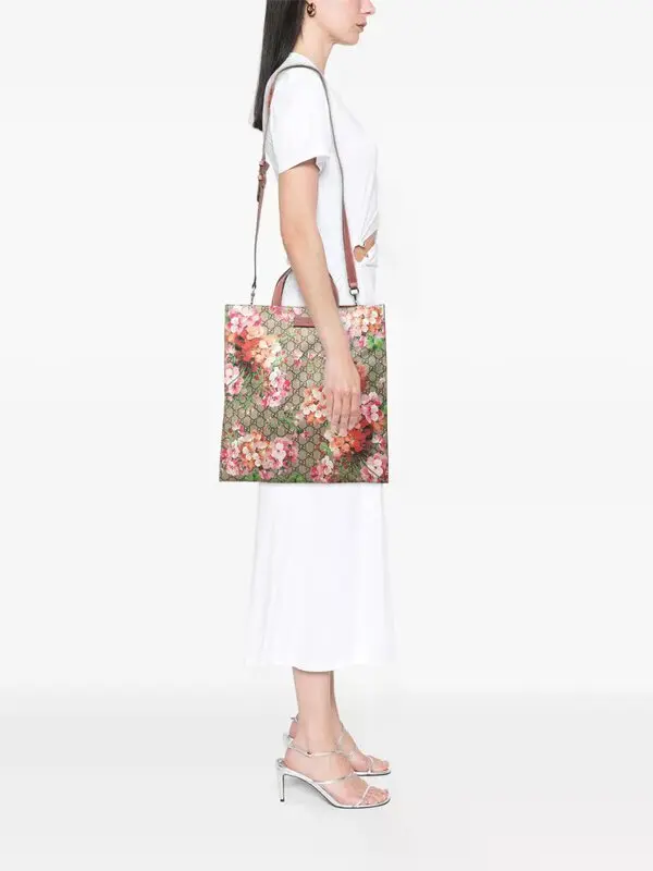 Gucci Gg Supreme Blooms Convertible Tote Satchel