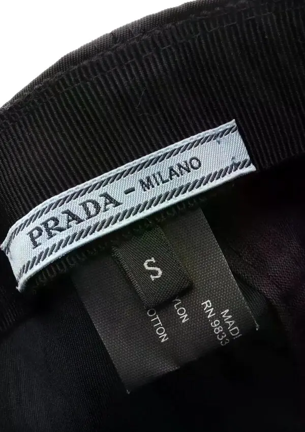 Prada Logo-embroidered Baseball Cap - Black