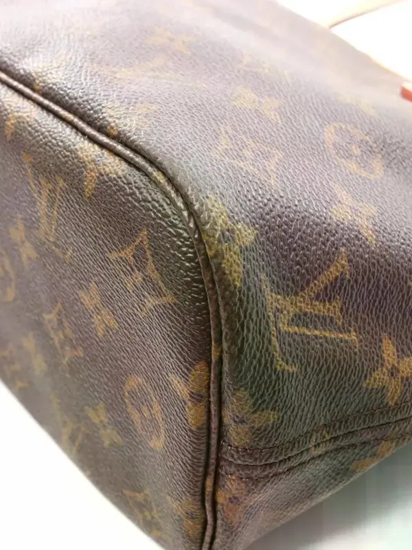 LOUIS VUITTON Neverfull Tote Bag