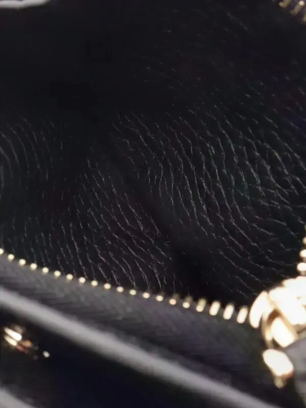 Valentino Garavani 2020s Rockstud Bi-fold Wallet
