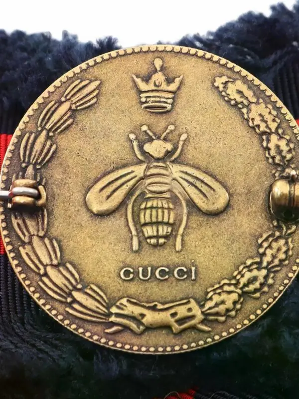 Gucci 2010s Web Grosgrain Rhinestone-embellishment Brooch