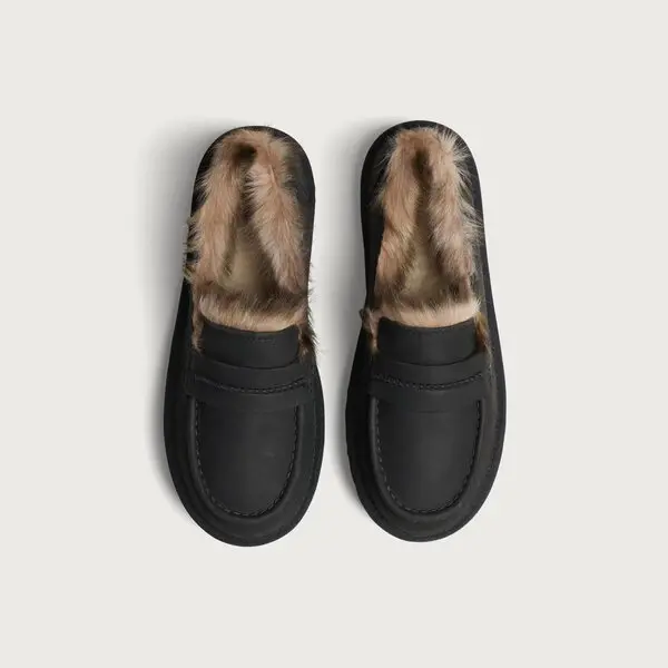 UGG Ellis Nubuck Loafer