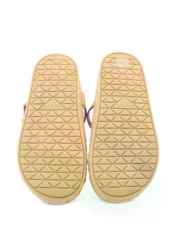 Prada 2010s Logo-detail Raffia Sandals - Brown