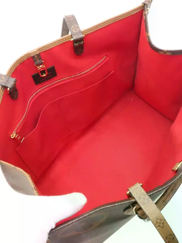 LOUIS VUITTON 2019 Monogram Reverse Giant Onthego Gm Satchel