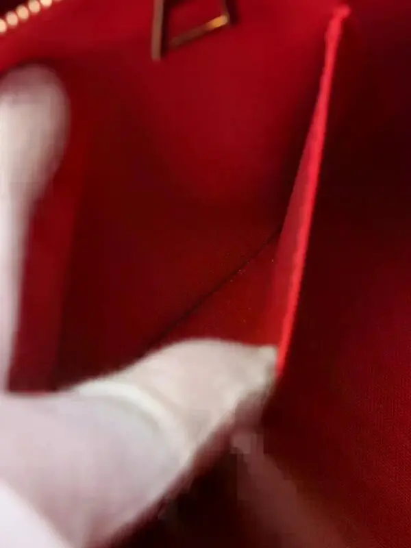 LOUIS VUITTON 2019 Monogram Reverse Giant Onthego Gm Satchel