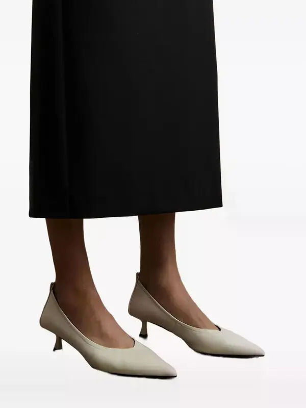 12 STOREEZ 45mm Pointed Leather Kitten Heel Pumps
