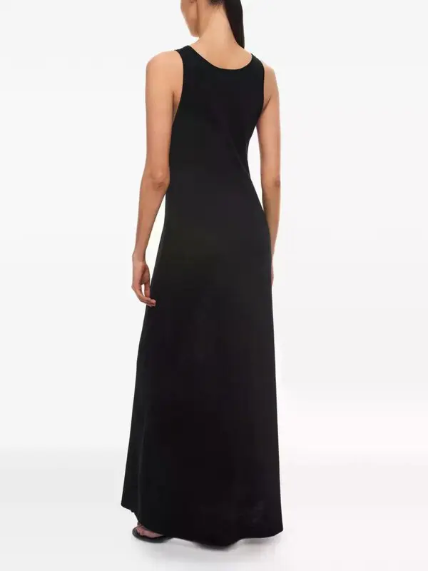12 STOREEZ Mawata Maxi Dress