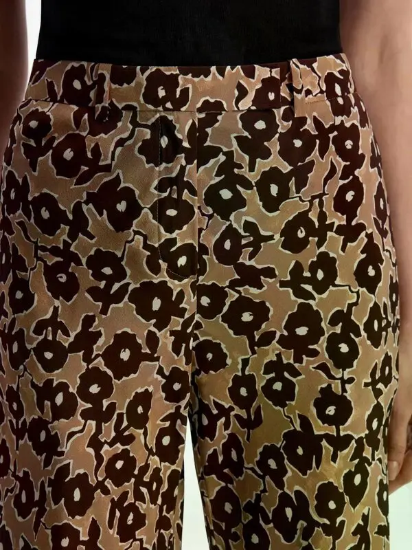 12 STOREEZ Floral-print Trousers