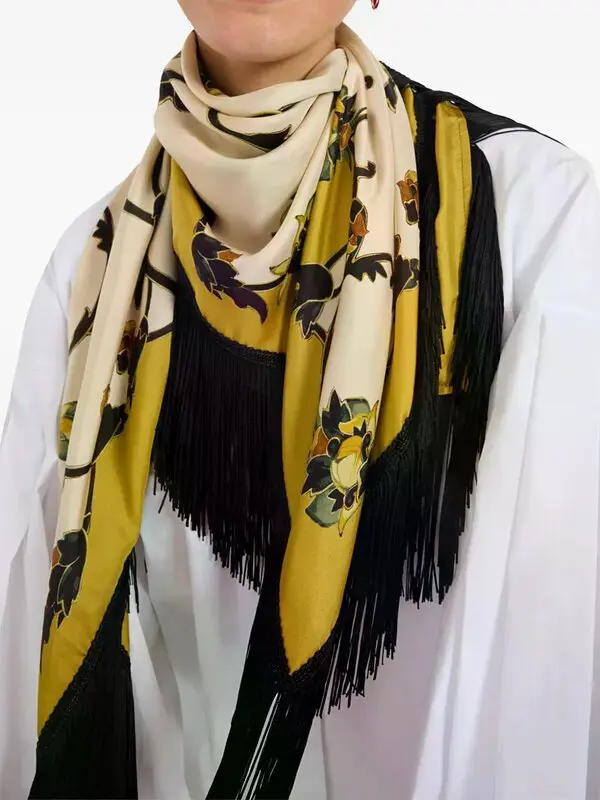La DoubleJ Reversible Fringe Foulard 90