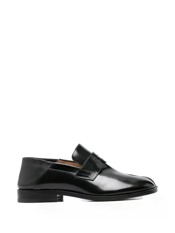 MAISON MARGIELA Tabi Leather Loafers - Black