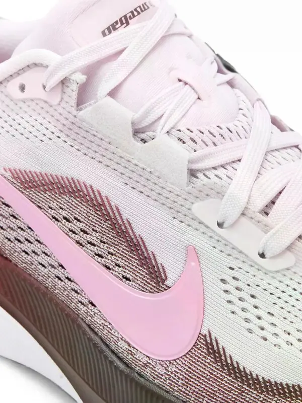 Nike Air Zoom Pegasus 42 Sneakers