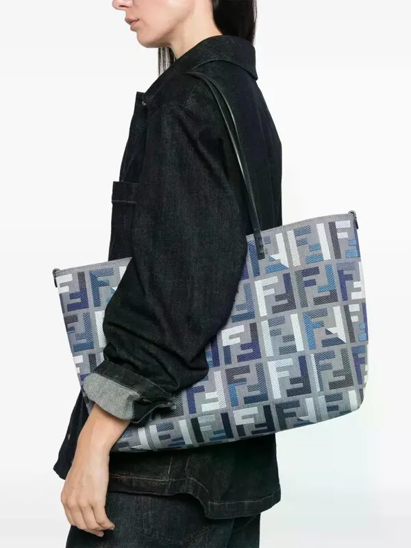 Fendi Roll Ff-logo Tote Bag
