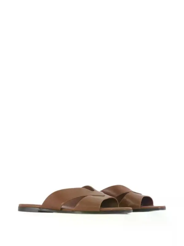 12 STOREEZ Erarta Crossover-strap Sandals