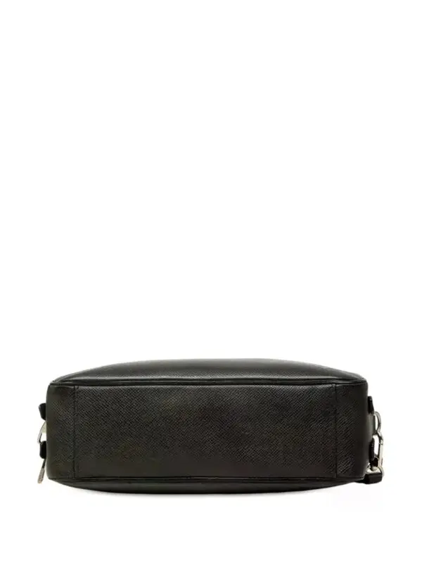 LOUIS VUITTON Taiga Leather Neo Pavel Clutch Bag