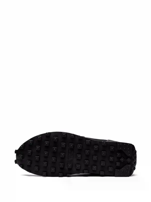 Nike Daybreak-type Sneakers