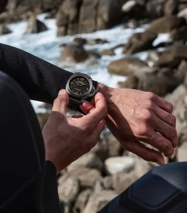 Panerai Luminor Marina Carbotech Watch