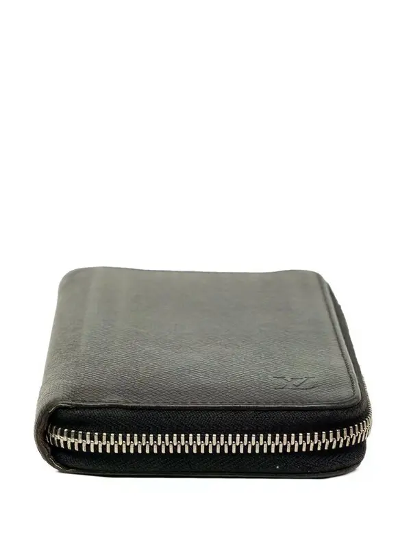 LOUIS VUITTON 2012 Taiga Zippy Vertical Wallet Long Wallets