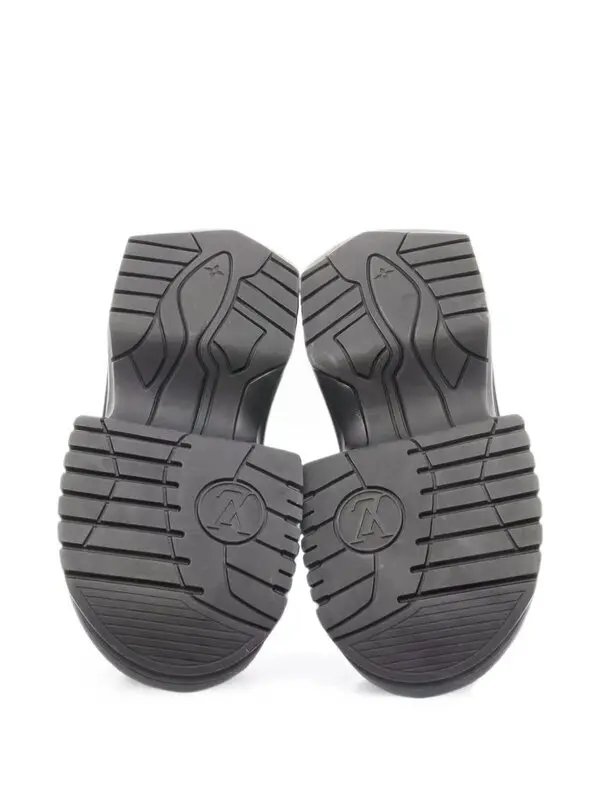 LOUIS VUITTON Arclight 2.0 Monogram Sneakers