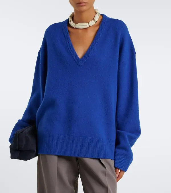 Extreme Cashmere N°457 V-neck Cashmere-blend Sweater