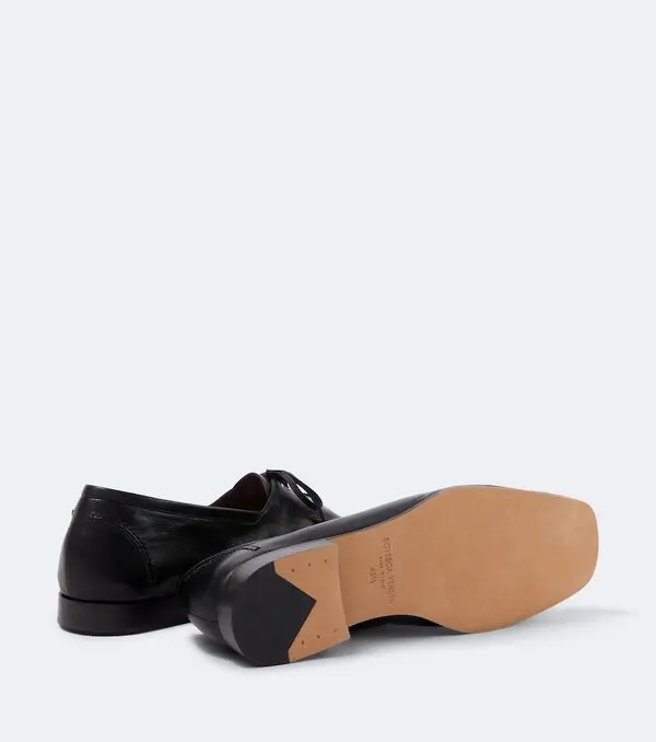 Bottega Veneta Gino Leather Lace-up Shoes